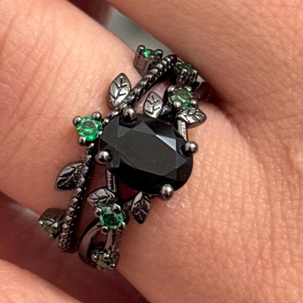 Vintage Green Emerald Couple Ring Set Unique Double Curved Stacking ...