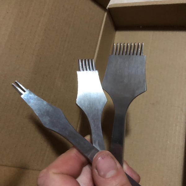 French Pricking Iron Set - 2.7mm -4.5mm - Leather Stitching Irons - Etsy