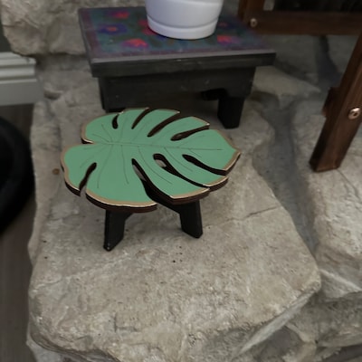 Monstera Leaf Plant Stand Plant Accessory Indoor Plant Stool Small ...