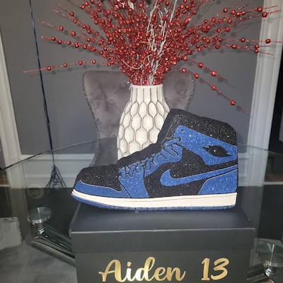 SNEAKER BALL A6 CENTERPIECE - Etsy