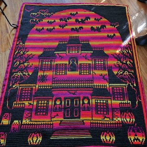 Haunted Hilltop Horror House Overlay Mosaic Crochet Pattern - Etsy