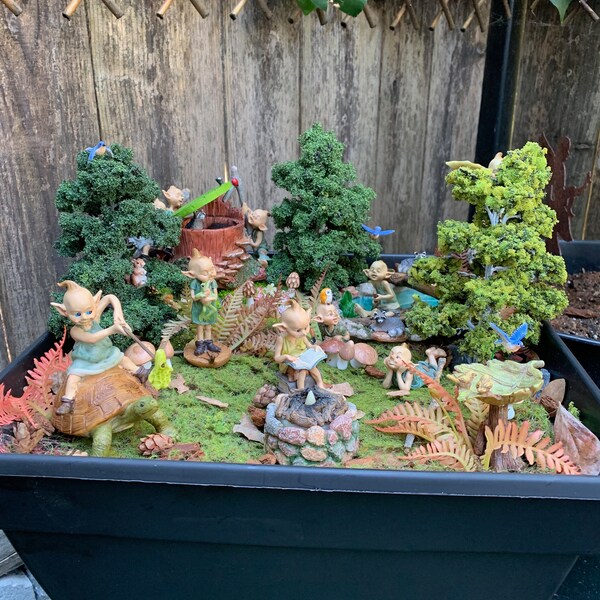 Trees Miniature 8" Tall W/planting Peg and Stands for Model Railroads ...