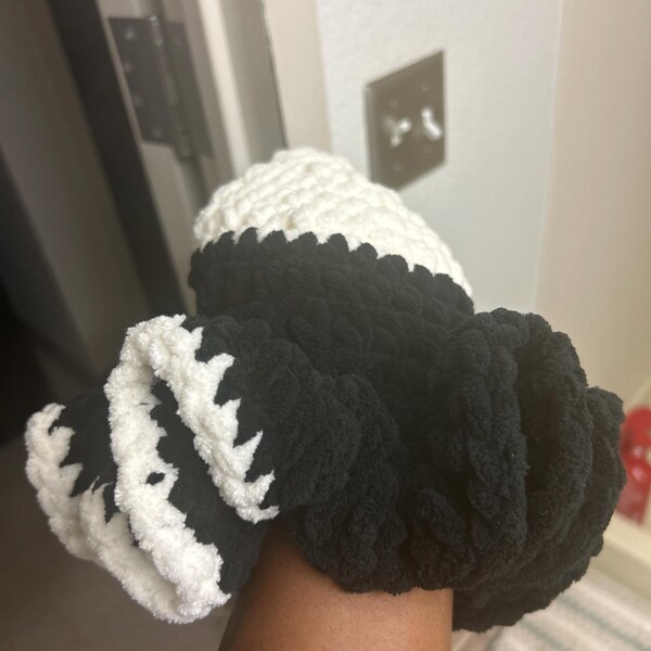 Black Fluffy Crochet Ruffle Hat - Etsy