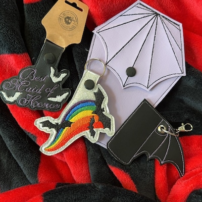 Batty Black Bat Vinyl Embroidery Inhaler Cover Inhaler Case Halloween ...