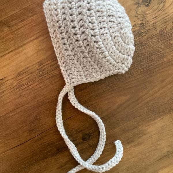 Newborn Knit Baby Bonnet, Crochet Knitted Bonnet, Neutral Bonnet ...