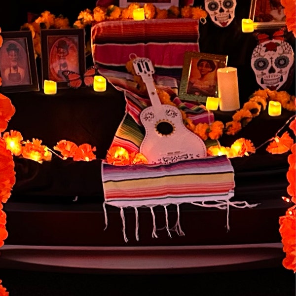 Coco Photo Ofrenda, Coco Altar Photos , Coco Movie, Coco Party, Coco ...