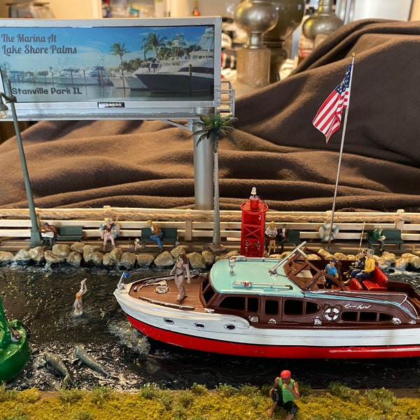 Z Scale Channel Marker Buoys Platinum Series 1:220 RTR 1 PAIR Painted ...