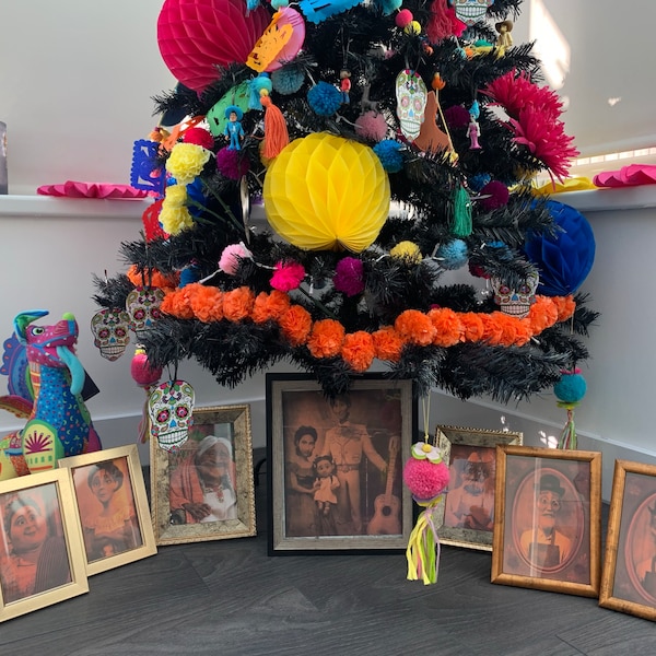 Coco Photo Ofrenda, Coco Altar Photos , Coco Movie, Coco Party, Coco ...