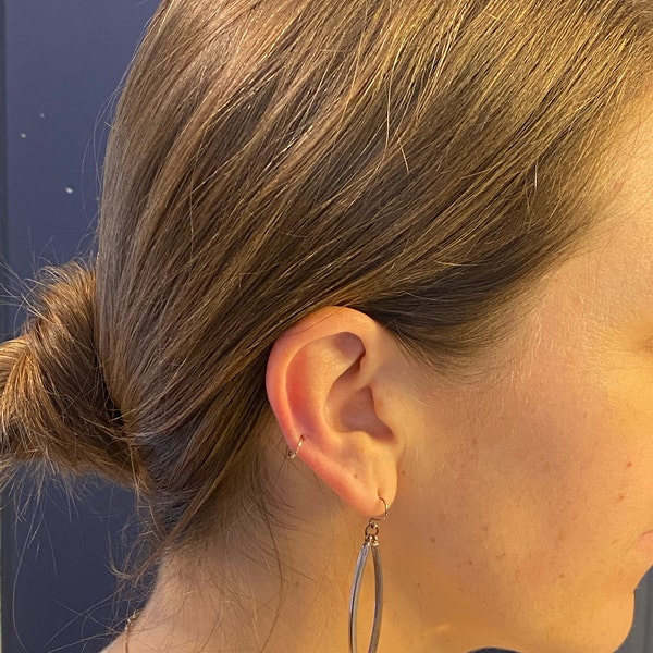 SNUG HOOP • Snug Earring • Cartilage Twist Hoop • Gold Hoop Earrings ...