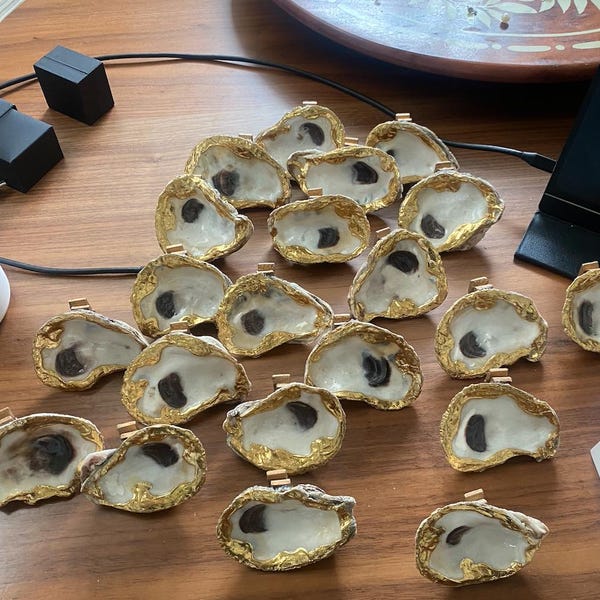 Silver Leaf Oyster Shell Place Card Holder | Non-toxic Resin | Wedding ...