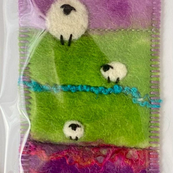 Sheep and Lamb Tin, Small Round Storage Box With Scottish Cottage Scene ...