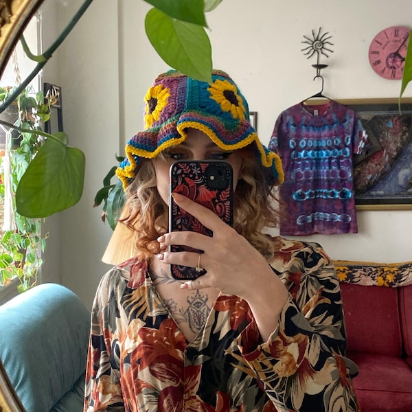Pastel Rainbow Daisy Bucket Hat | Crochet Bucket Bonnet | Flower Hat ...
