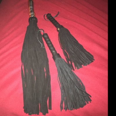 MIGHTY MINI Black Leather Lightweight Short Flogger 72 Tails - Etsy