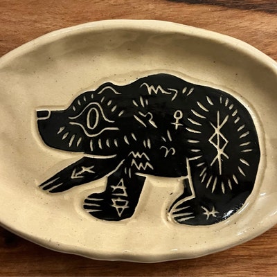 Snake Spirit Tray Black Sgraffito/shiny Glaze Off-white Clay - Etsy