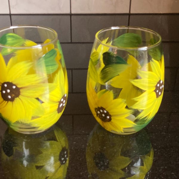 Hand Painted Sunflower Wine Glasses Set of 2 Perfect Sunflowers Gifts ...