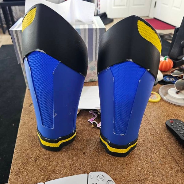 Wolverine Gauntlets - Wolverine & Deadpool (magnetic Closures) - Custom ...