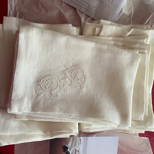 Embroidered Napkins | Letter Monogrammed Napkins | Dinner Napkins ...