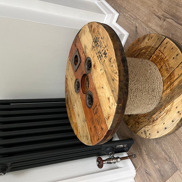 Wooden Round Display Stand for Shop Studio Hotel Tack Room Event ...