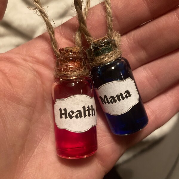 Wizarding HP Fandom Potions. These Magical Decor Pieces Come in 3 ...