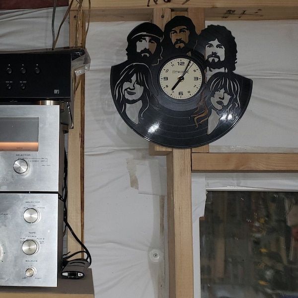 Upcycled Vinyl Record Clock Fleetwood - Etsy
