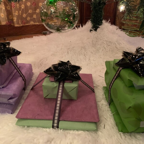 Choose Your Own Message Film Reel Gift Packaging Bow Pop up Letters ...