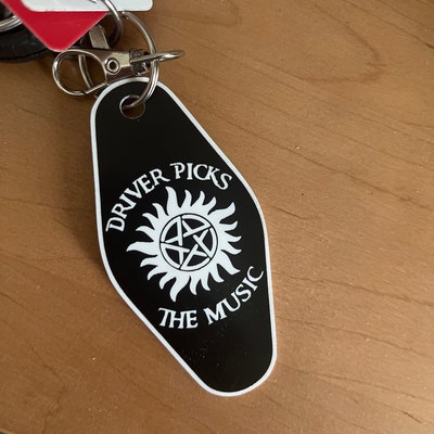 Supernatural Retro Motel Keychain, Winchesters Keyring, Horror Key ...