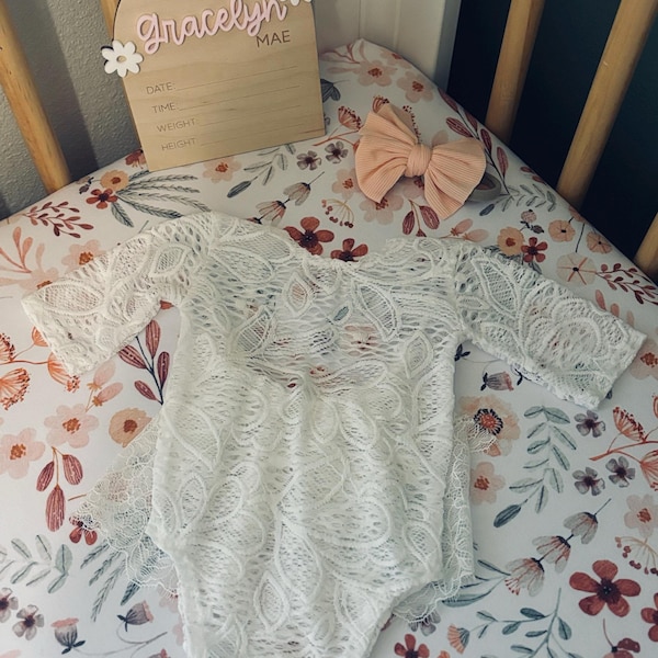 Baby Stat Sign Boho Daisy Baby Name Announcement Sign Girl Hospital ...