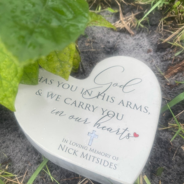 Personalized Heart Memorial Stone, Handcrafted Concrete Garden Plaque ...