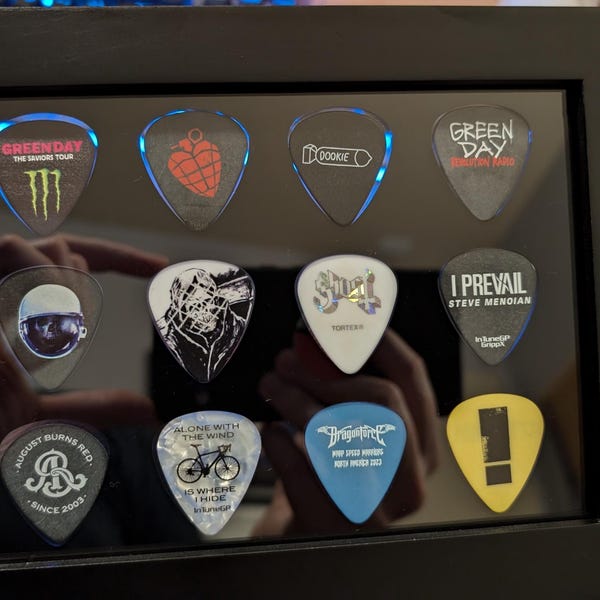Guitar Pick Display - Clear - 8" X 10" Double Sided Horizontal - Holds ...