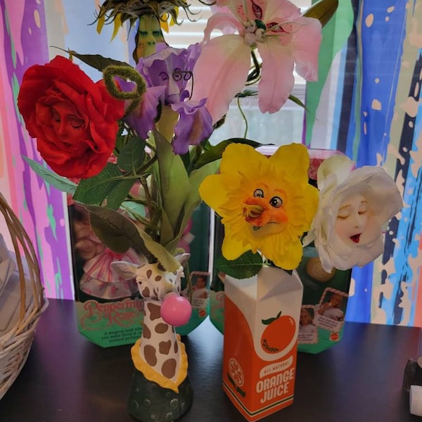 Alice in Wonderland (non) Talking Flowers "madame Iris" by Sutherland ...