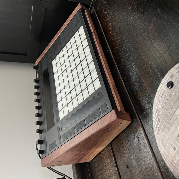 Desktop Pedalboard / Angled Pedalboard / Guitar Pedals Display ...