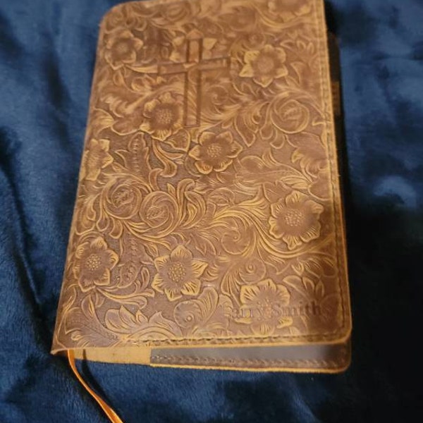Personalized KJV Holy Bible Cover , Custom Leather Holy Bible Book Case ...