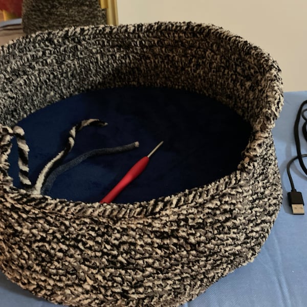 Easy Crochet Cat Pet Basket Nest & Storage Baskets ~ Super Chunky Wool ...