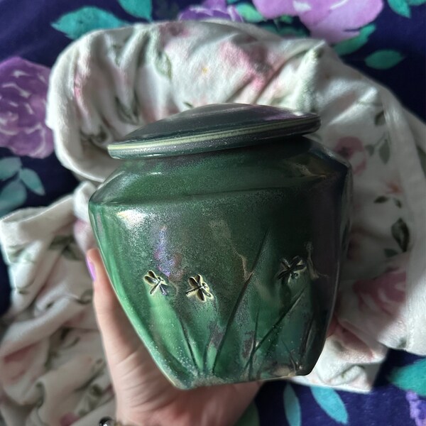 Medium Urn, Ice Blue, Handmade Ash Keeper Capacity 162 Cubic Inches 8 ...