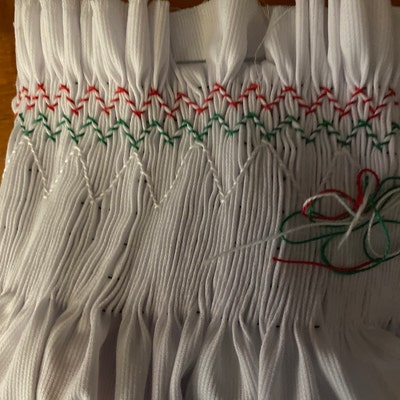 Sally Stanley Smocking Pleater Machine With Needles 24 Row Pleating ...