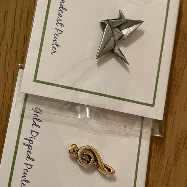 Origami Crane Lapel Pin- CC633- Origami, Japenese, Sebanzuru,and Paper ...