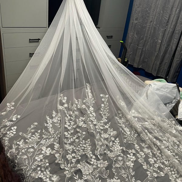 New Elegant Wild Flowers Veil, Bridal Veil With Wild Flower Lace, Veil ...