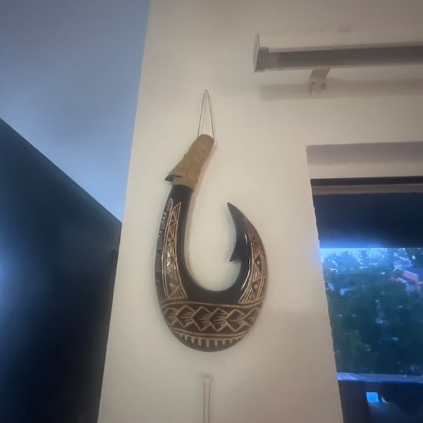 Handmade Polynesian Fish Hook Wall Decor – Engraved Hei Makau - Etsy