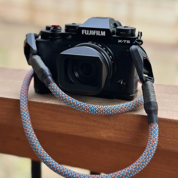 Black Camera Neck Strap With Optech Qd Mini Loop Attachments - Etsy