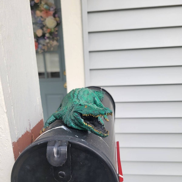 Toon Turtle Mailbox Topper - Customizable Colors! - Etsy