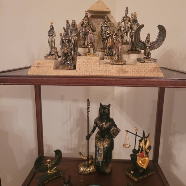 Vintage Ancient Egyptian Pyramid Display Stand - Etsy