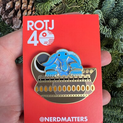 The Simpsons Mr. Sparkle Fish Bulb Patch and Pin Set - Etsy