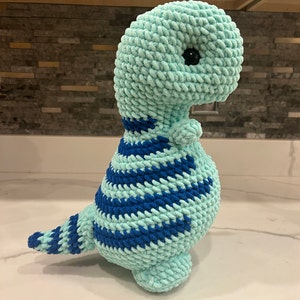 Crochet Pattern: Timothy the T-rex - Etsy