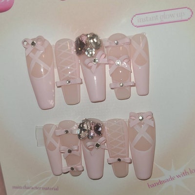 LM014 Black and White Star Themed Nails Minimal Style Nails Handpainted ...