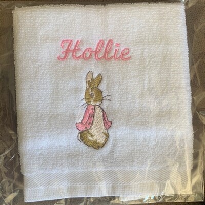 Peter Rabbit Bath Towel Gift Set Beatrix Potter/ Personalised Towel Set ...