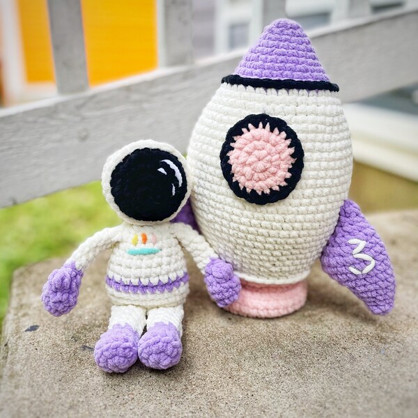 Apollo Astronaut || 12” Astronaut + Alien Finger Puppets, Crochet ...