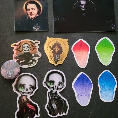 Premade K-pop Ghost Themed Cards - Etsy