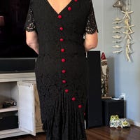 Lace Deborah Bleistift Plissee Knopf zurück vintage Kleid inspiriert ...