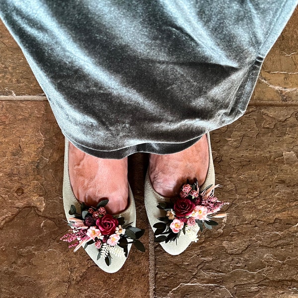 Handmade Flower Shoe Clips: Romantic Bridal Accessory - Etsy
