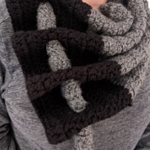Keyhole Scarf KNIT PATTERN Beautiful Scarf Gift for Her Crochet Scarf ...